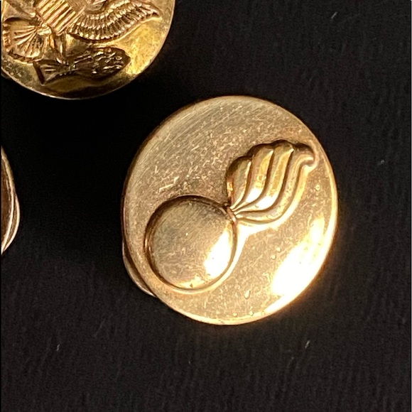 Accessories | Us Army Ordanance Branch Lapel Pin 1 Antique Button Pin ...